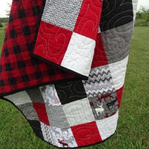 Woodland Moose and Deer Quilt Fleece Backing Red & Black Cotton Quilt ...
