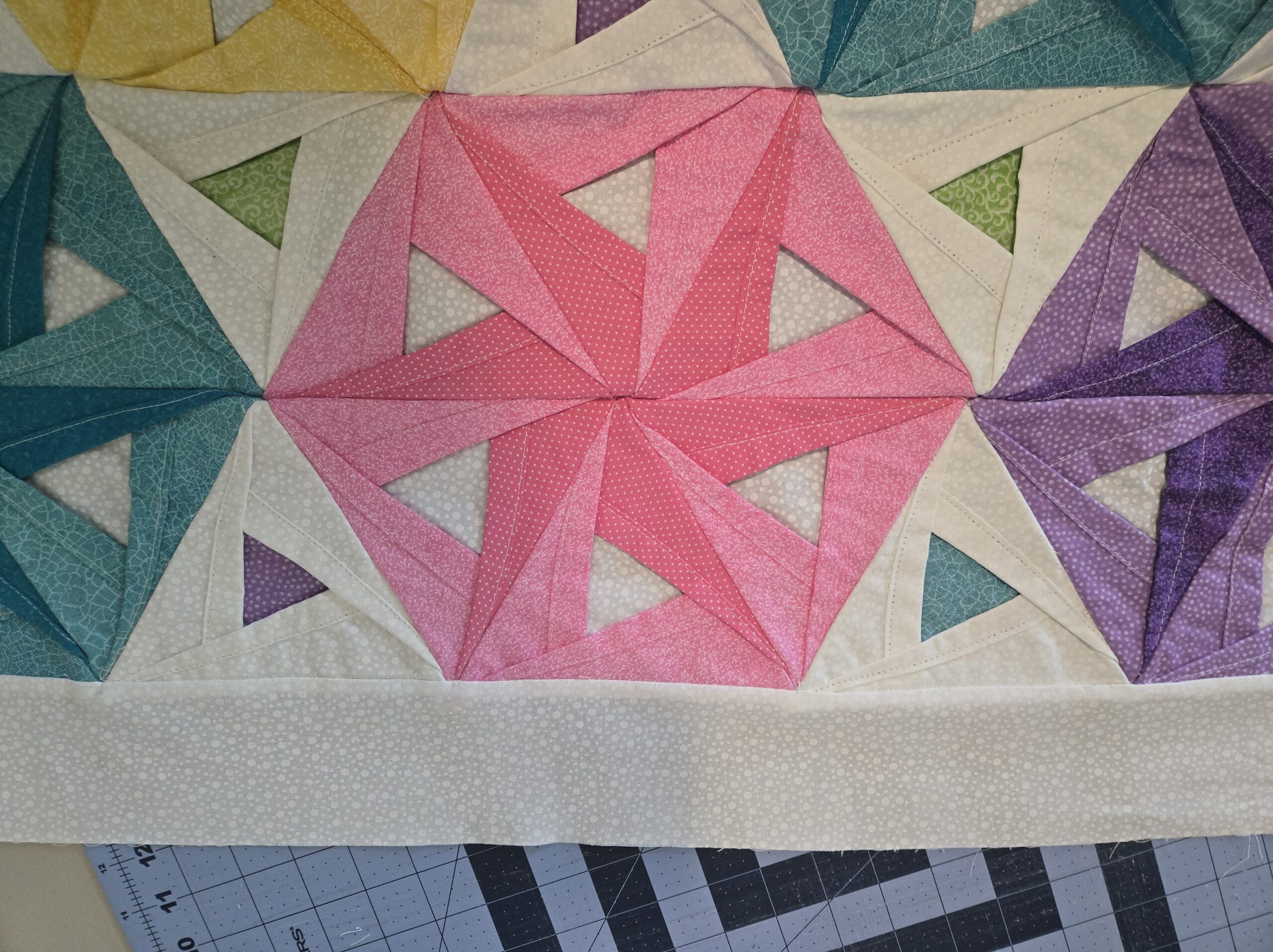 Hexi Surprise Quilt Pattern - Jaded Spade Creations